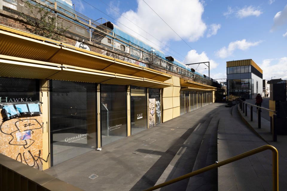 The Unravelling Arches: The Challenges Behind Hackney Walk - ERA-co ...